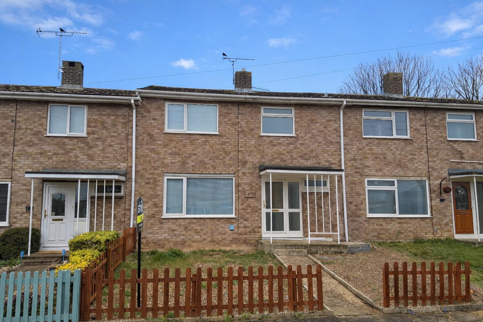 3 Bed, 1 Bath Property For Rent in Ion Road, IP32 6RZ